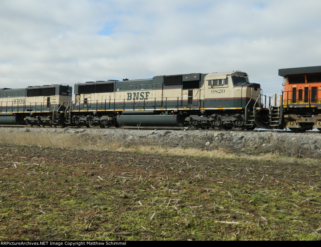 BNSF 9820